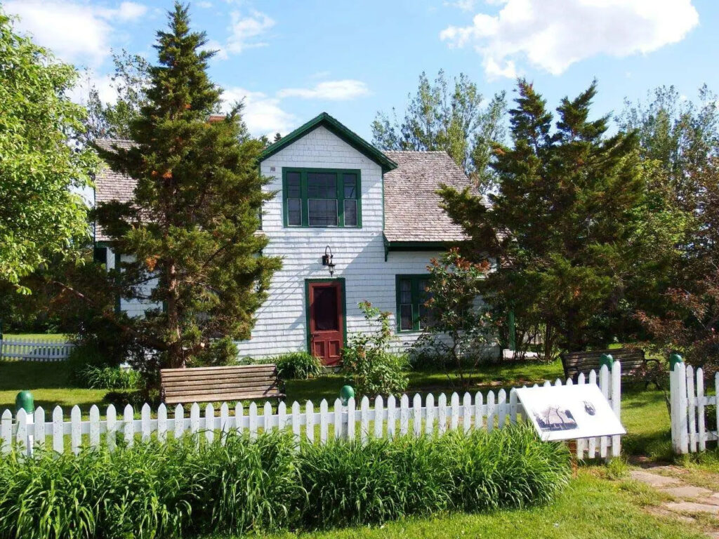 Discovering L.M. Montgomery and Anne in Cavendish - The Anne of Green ...
